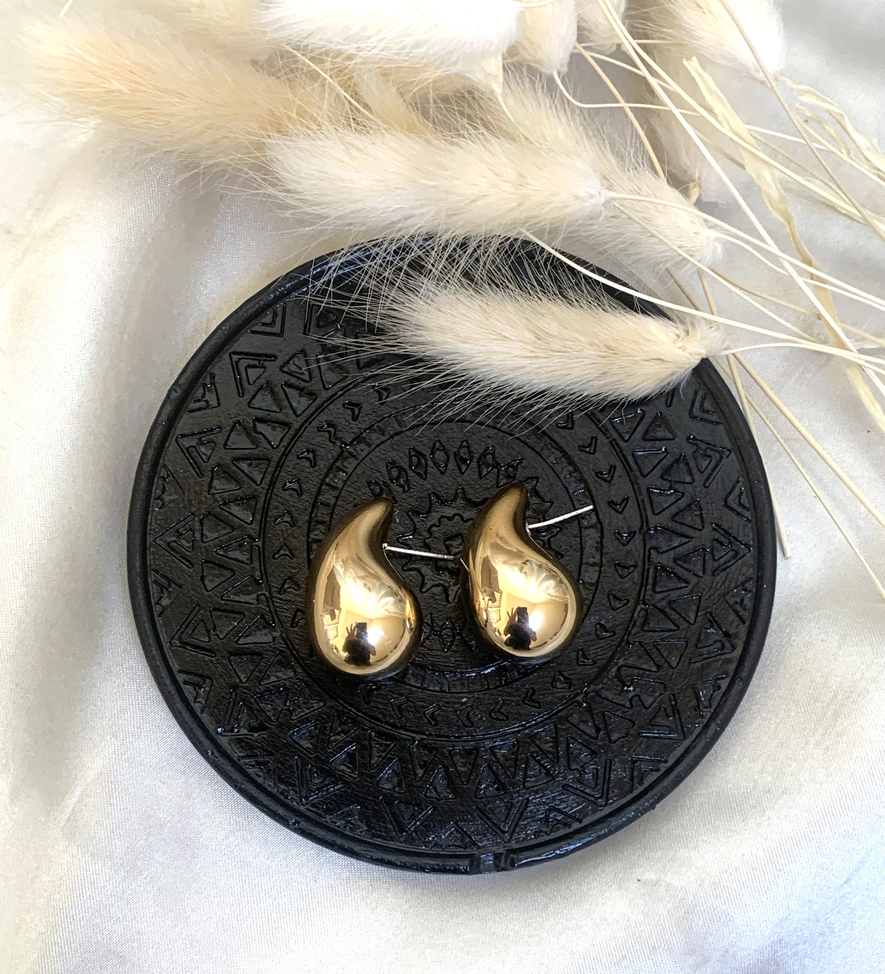 Gold Plated Vintage Tear Drop Earrings – Claymate